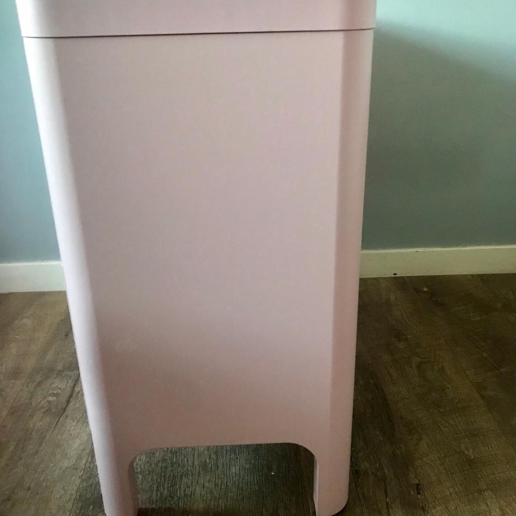 BUSUNGE chest of drawers in SG12 Hertfordshire für £ 30,00 zum Verkauf ...