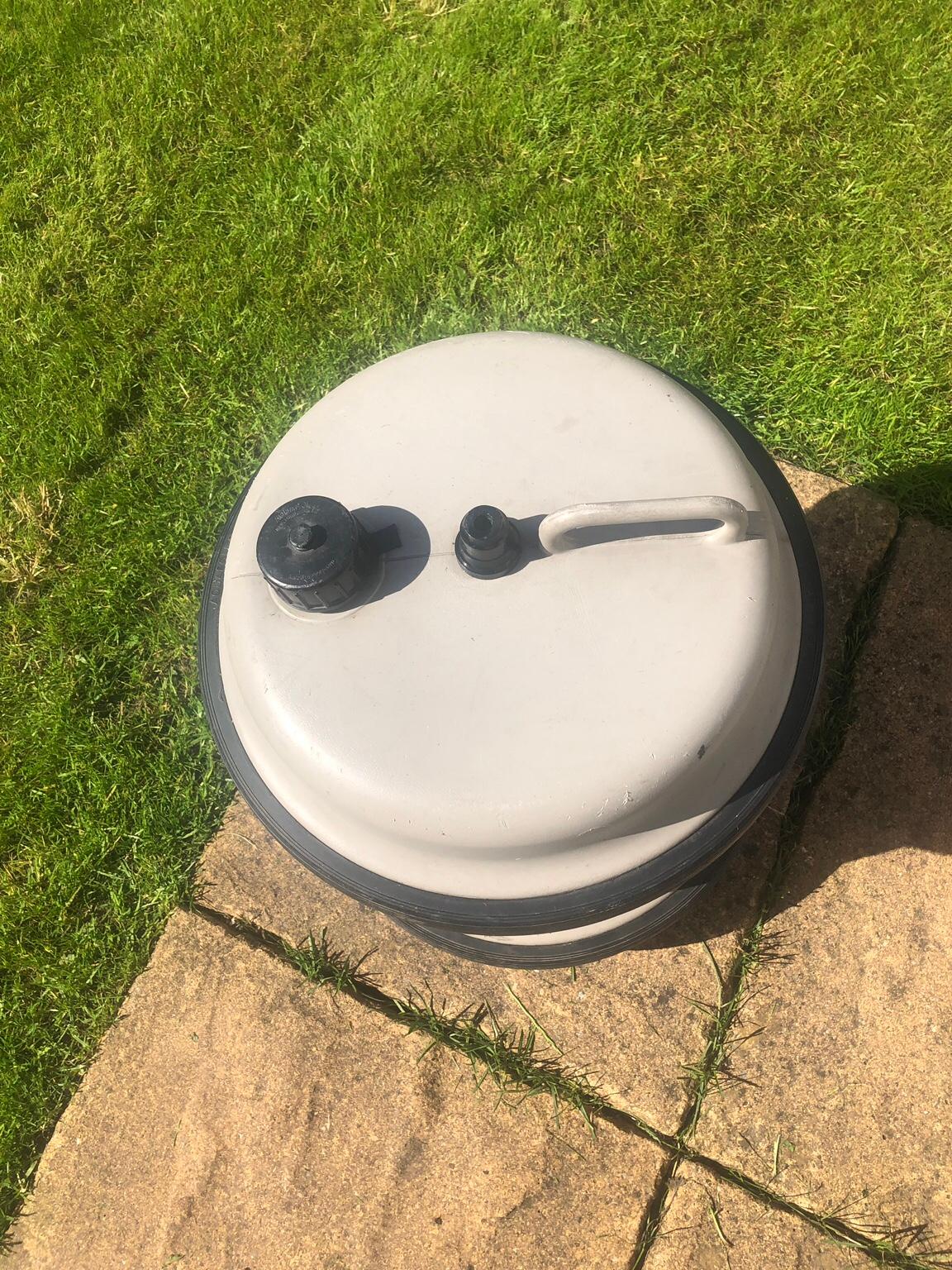 29 litre fresh Walter aquaroll barrel in LS13 Leeds für 10,00 £ zum ...