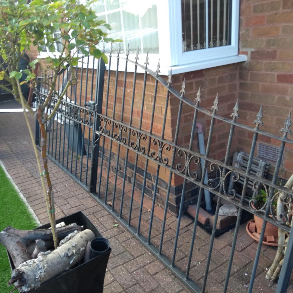WROUGHT IRON GATES in B77 Tamworth für £ 50,00 zum Verkauf | Shpock AT