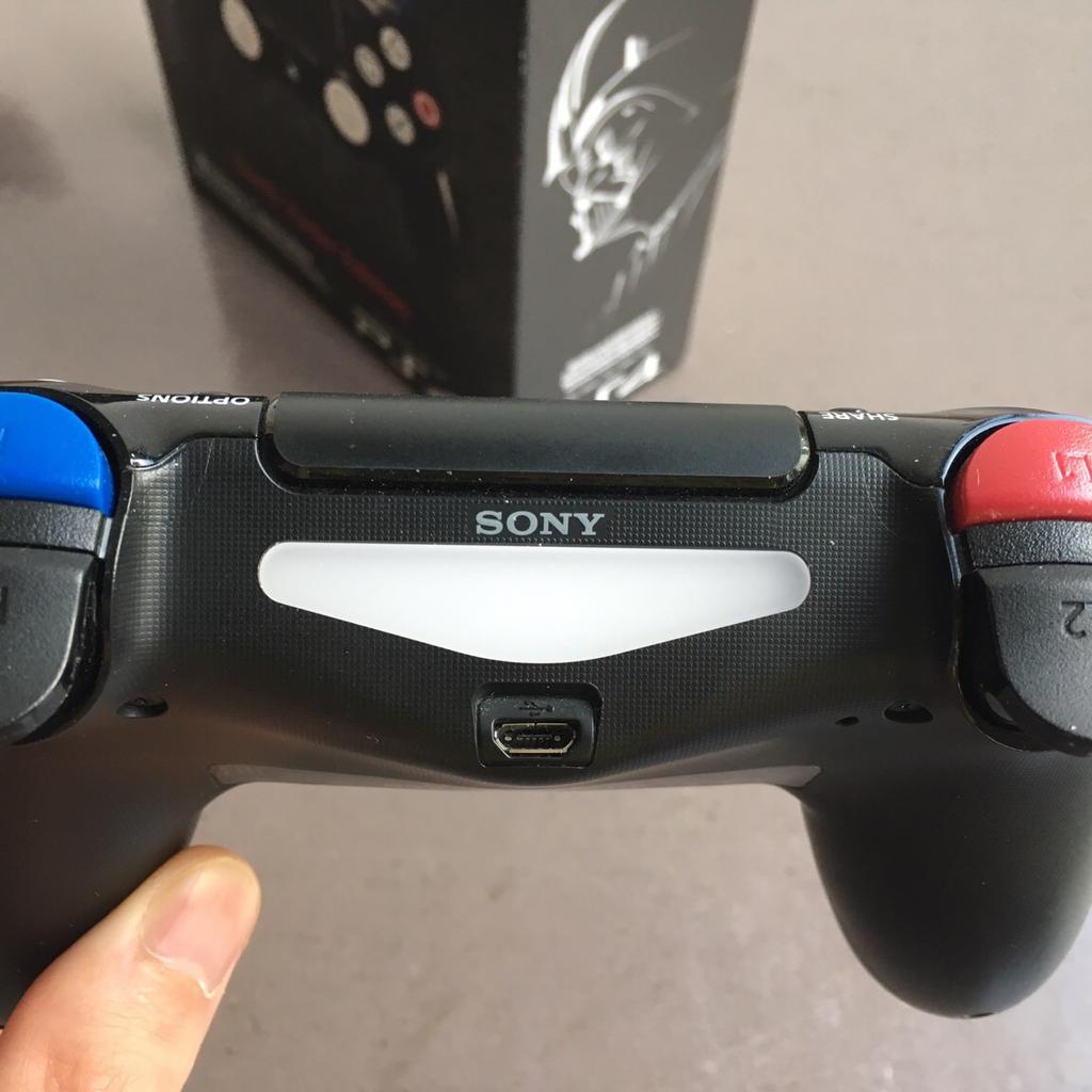PS4 Controller Darth Vader Edition Star Wars in 5020 Salzburg für € 60 ...