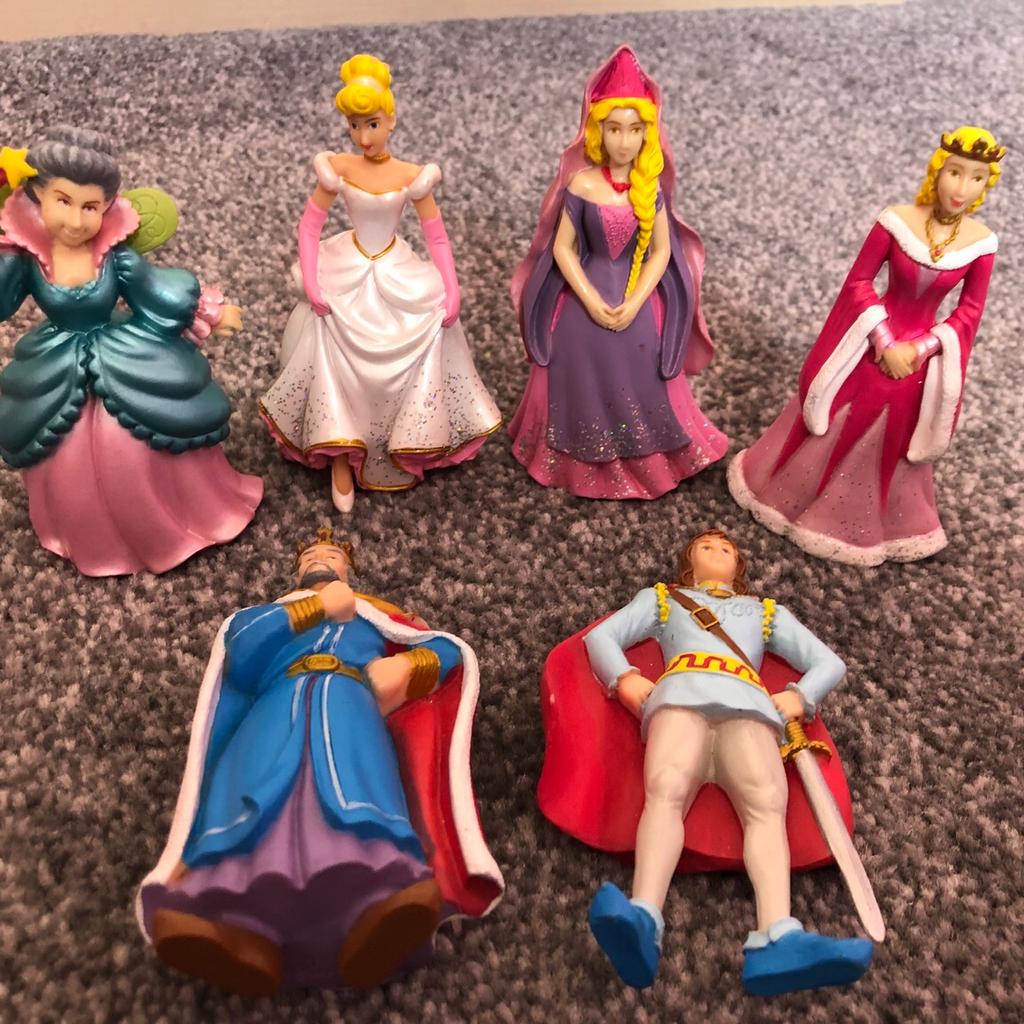 ELC Cinderella Figures in WF1 Wakefield for £5.00 for sale | Shpock