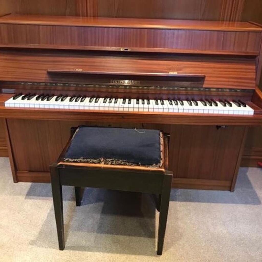 Fuchs & Mohr tuned piano in Dartford für £ 100,00 zum Verkauf | Shpock AT