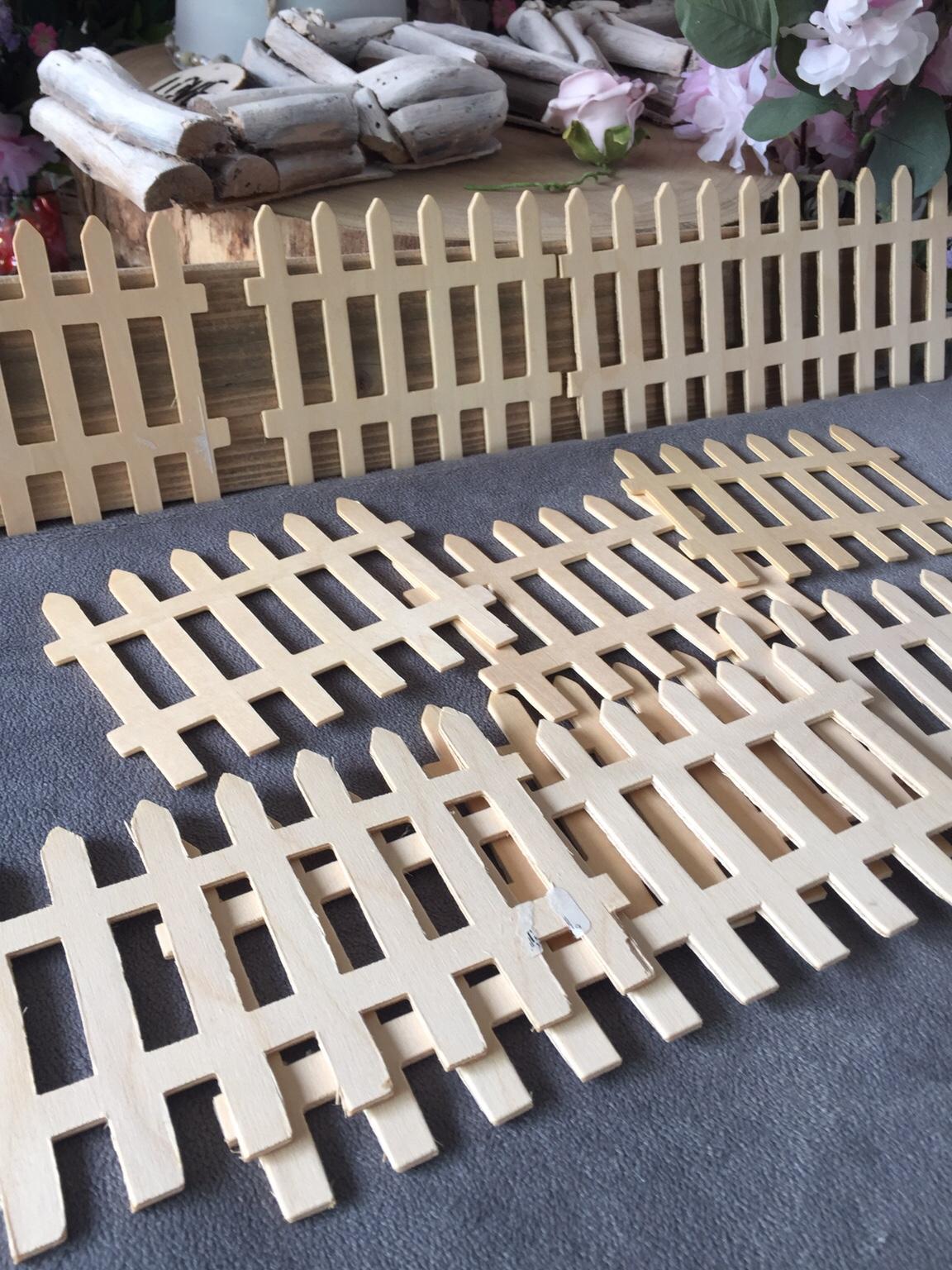 Small picket fence in für 8,00 £ zum Verkauf | Shpock DE