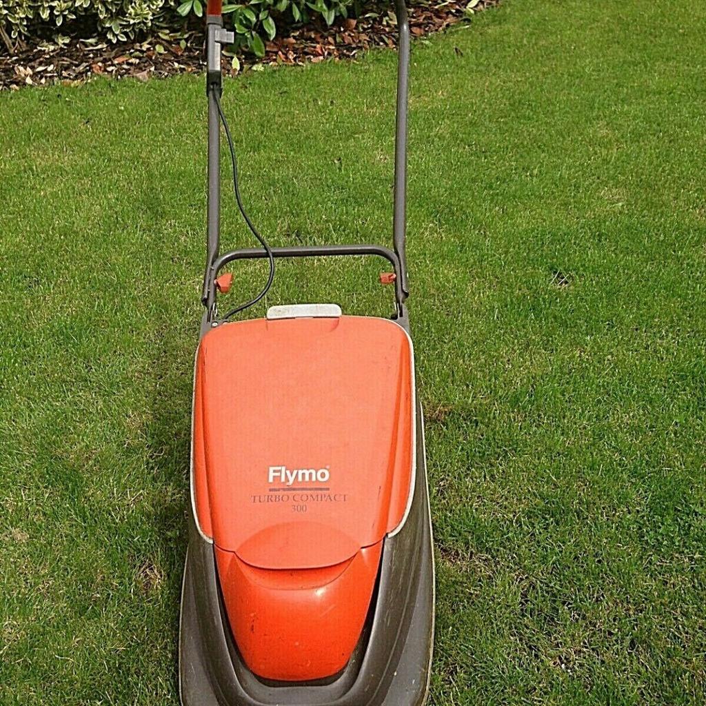 Flymo Turbo Compact 300 mains electric mower in HP20 Aylesbury für £ 25 ...
