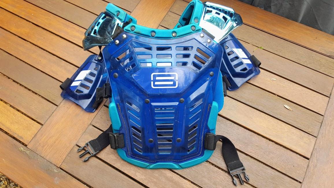 Motocross body armour in Sundon Park für 5,00 £ zum Verkauf | Shpock DE