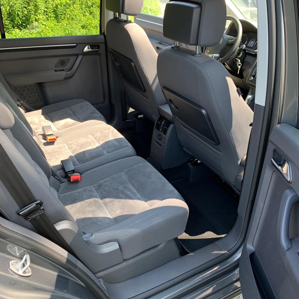 VW Touran Highline SKY 2.0 TDI DSG in 6800 Feldkirch for €14,500.00 for ...