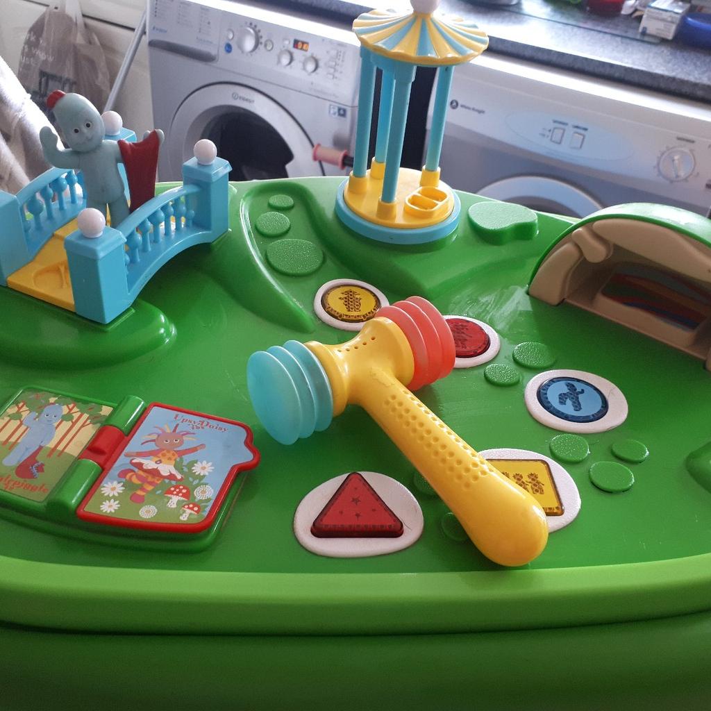 In the night garden bundle in S70 Barnsley für 20,00 £ zum Verkauf ...