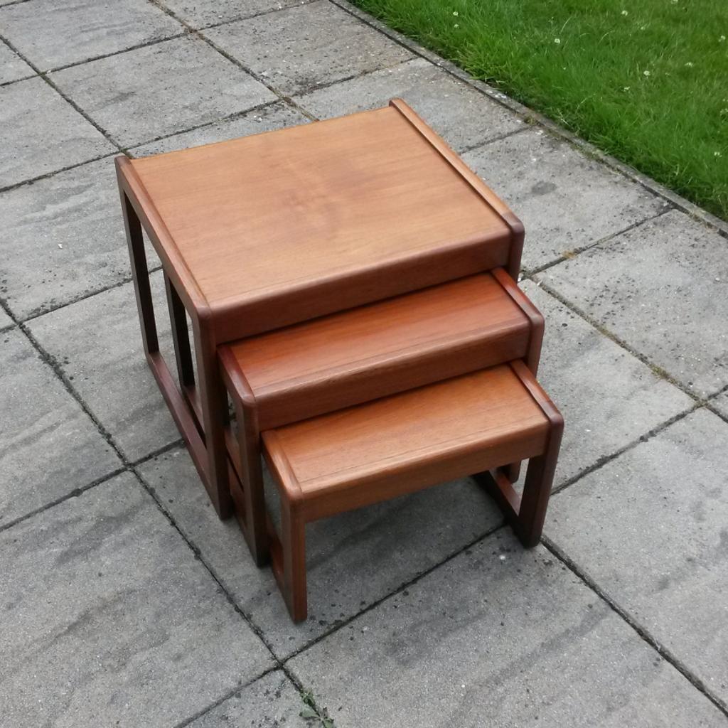 G Plan Nest of 3 Teak Tables in B92 Solihull für 15,00 £ zum Verkauf ...