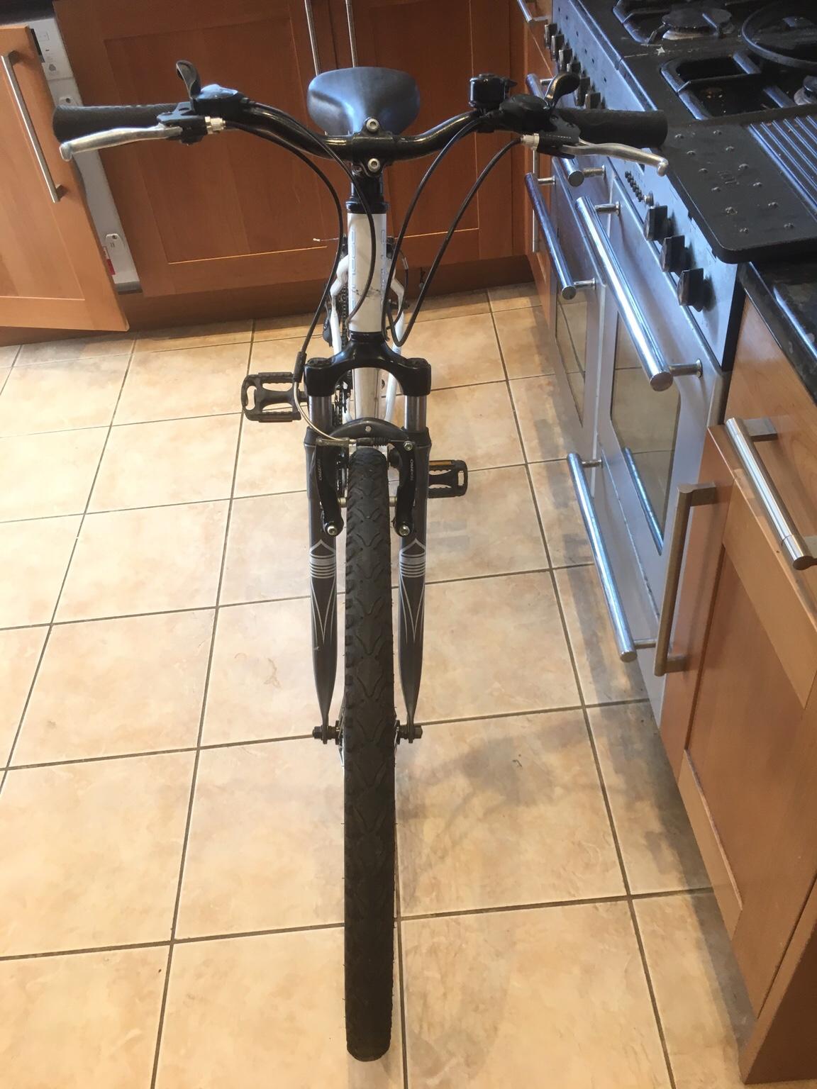 Apollo Sprinter Girls Hybrid Bike16” Frame in SK1 Stockport für £ 90,00 ...