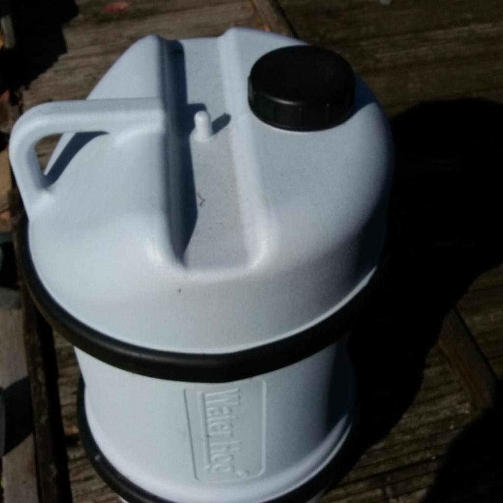 60ltr Pyramid Water Hog with barrel stand in WV14 Dudley für 35,00 ...