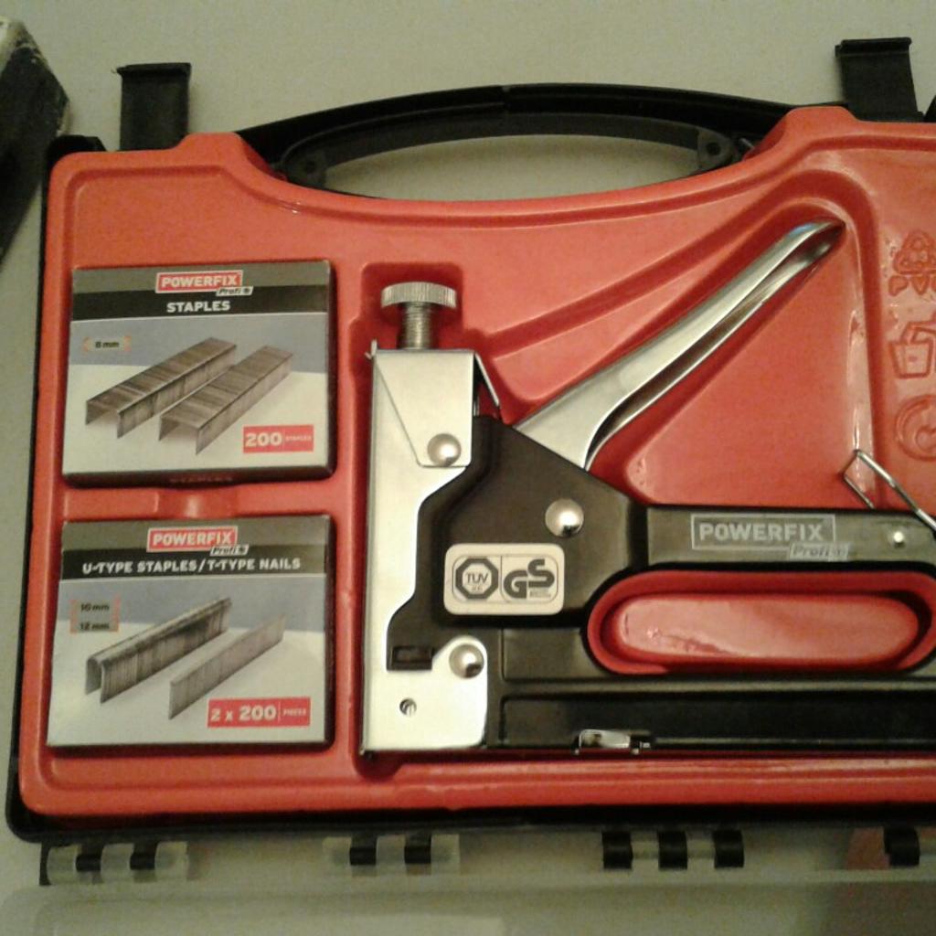 PowerFix-Profi-Stapler For D.I.Y/Fabrics Etc. in SE7 Greenwich for £7. ...