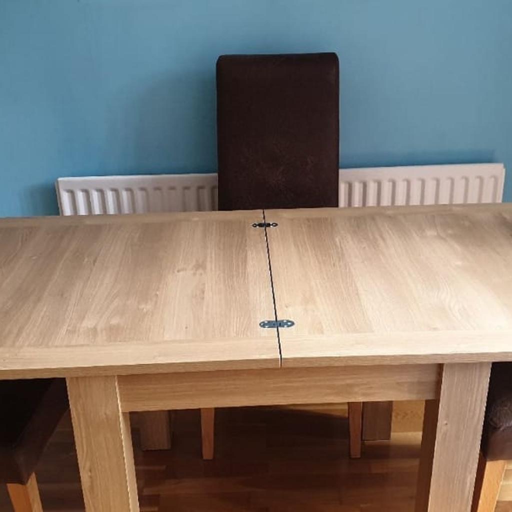 NEXT flip Top /Extending Dining Table 80×80cm in WS10 Sandwell für 40 ...