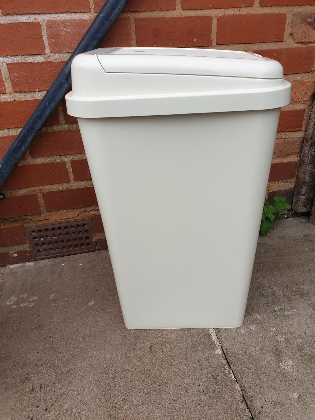 Wilko Rectangular 45L Cream Touch Top Bin in B12 Birmingham for £6.00 ...
