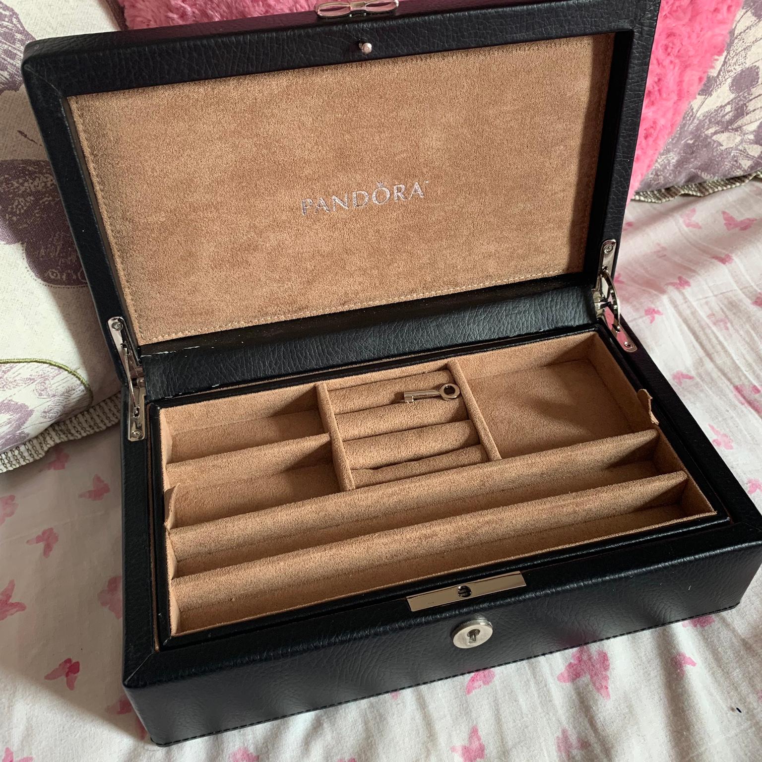 Pandora leather jewellery box in WF6 Wakefield für 50,00 £ zum Verkauf ...