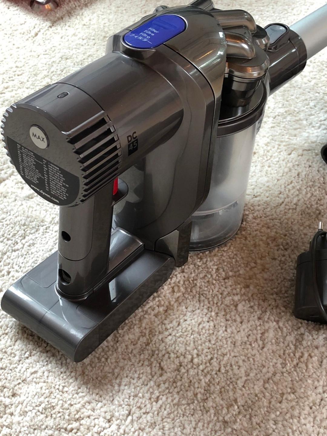 Dyson DC 45 Akkustaubsauger in 76275 Ettlingen für 140,00 € zum Verkauf ...