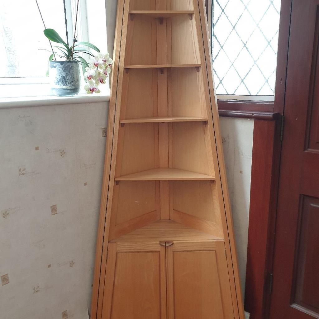 Corner shelving unit in London für £ 25,00 zum Verkauf | Shpock AT