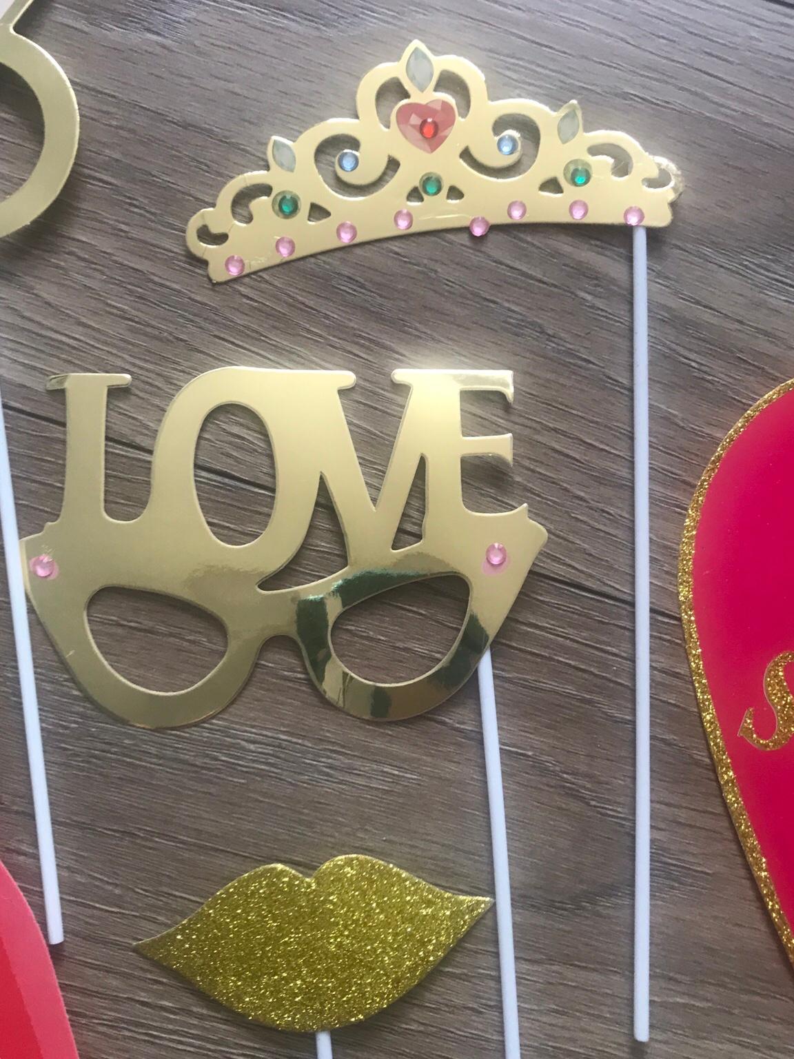 Free hen do photo booth style props in SE13 Lewisham für gratis zum ...