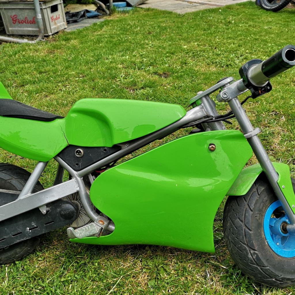Razor pocket rocket electric mini moto bike in Oakengates für £ 35,00 ...