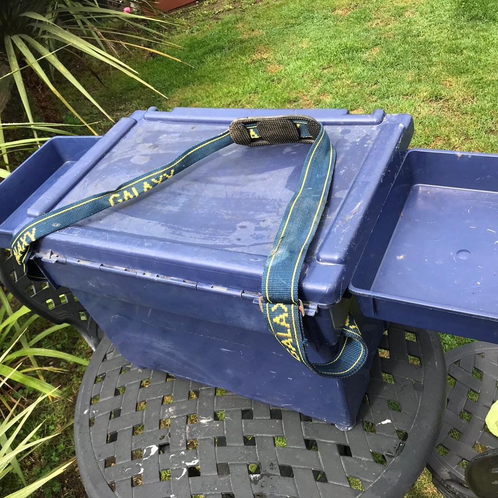 Fishing box in RM11 Havering für £ 15,00 zum Verkauf | Shpock AT