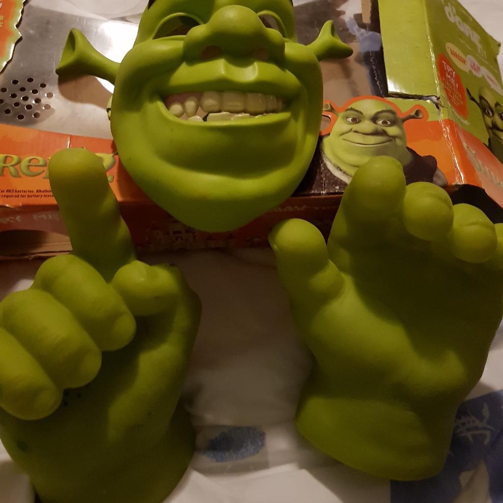 shrek mask and hands (hand talks) costume in S12 Sheffield für 3,50 ...