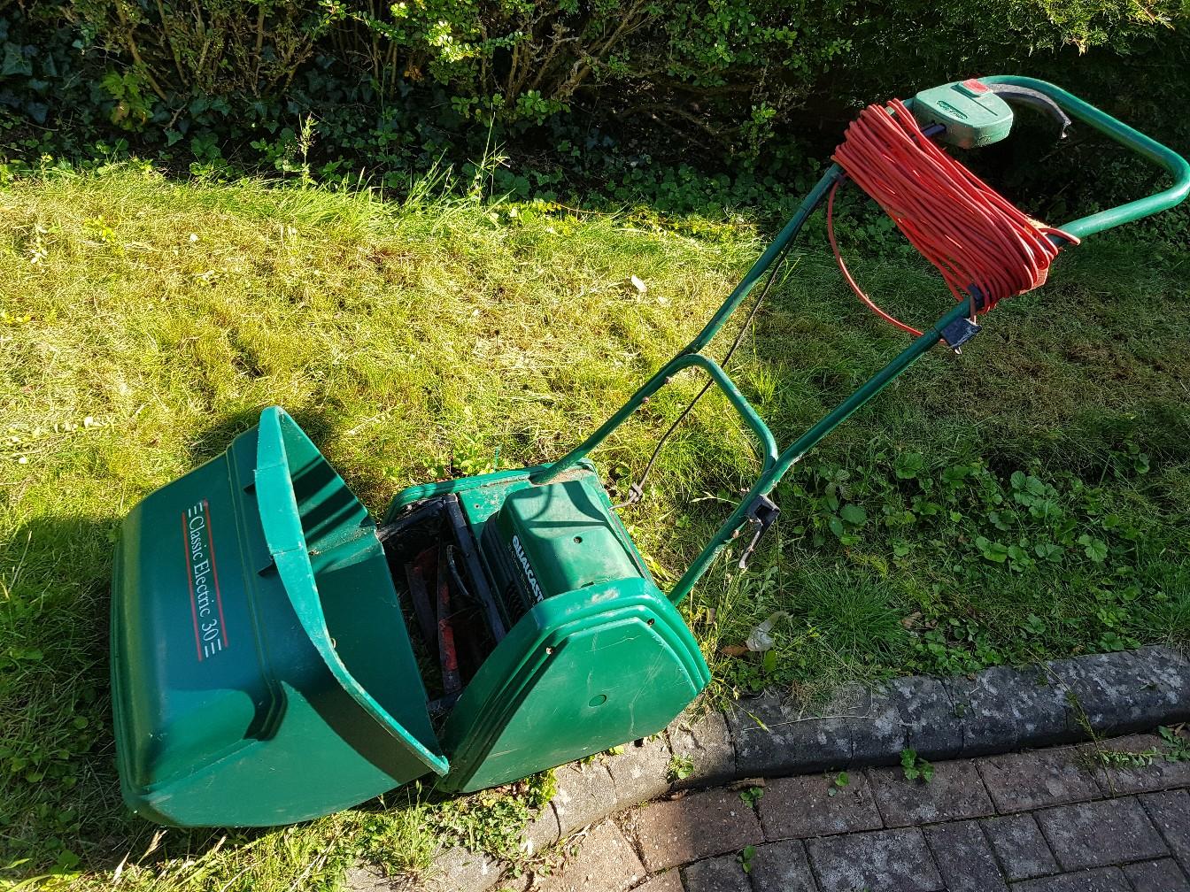 Qualcast Classic Electric 30 Lawnmower in B38 Birmingham for £25.00 for ...