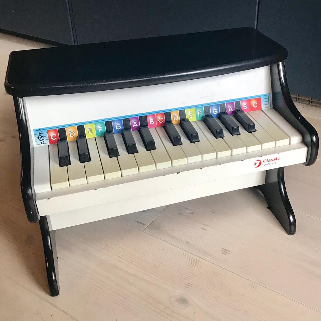 Piano för barn - Classic World in 118 52 Stockholm for SEK 300.00 for ...