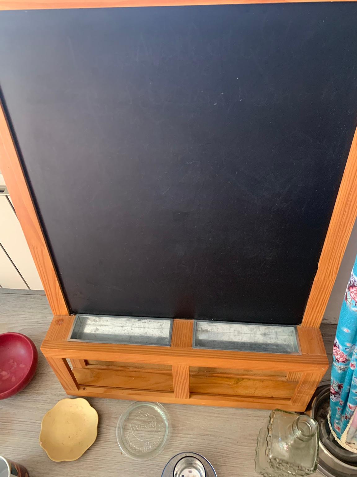 Tafel in 6812 Meiningen für 10,00 € zum Verkauf | Shpock DE