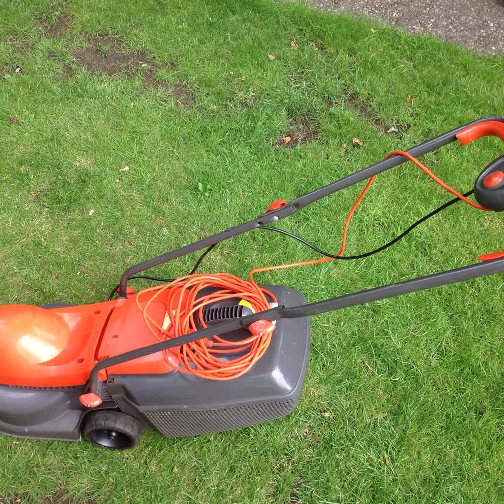 Flymo speed Mo Lawnmower in WV14 Wolverhampton for £20.00 for sale | Shpock