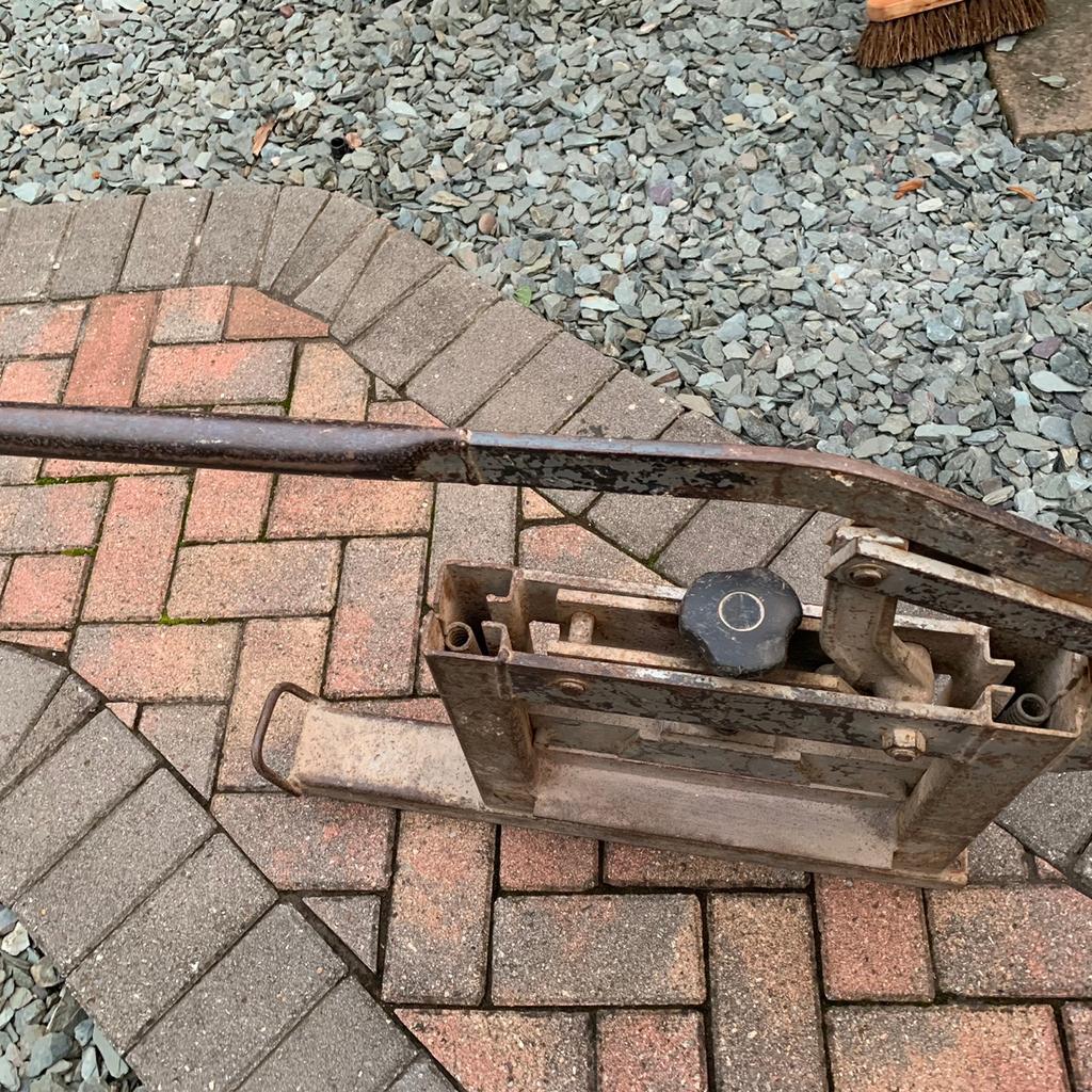 Block paving splitter/ guillotine in S65 Rotherham für 120,00 £ zum ...