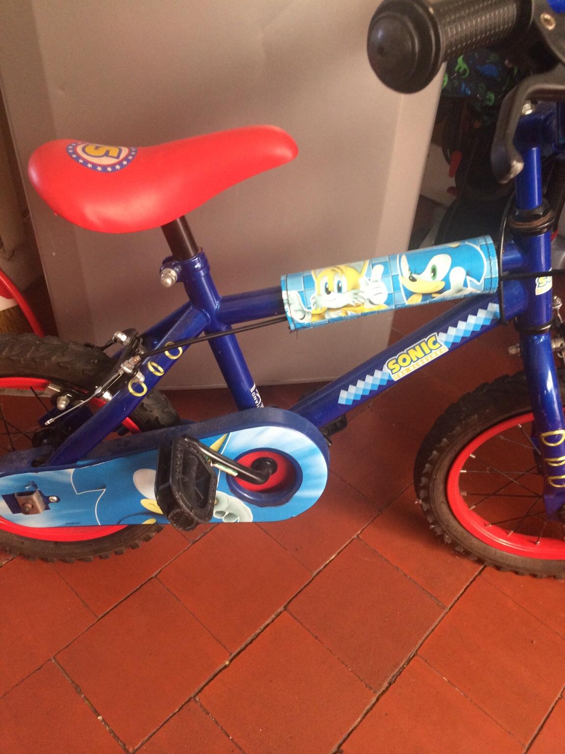 Children’s sonic hedgehog bike in B23 Birmingham für 6,00 £ zum Verkauf ...
