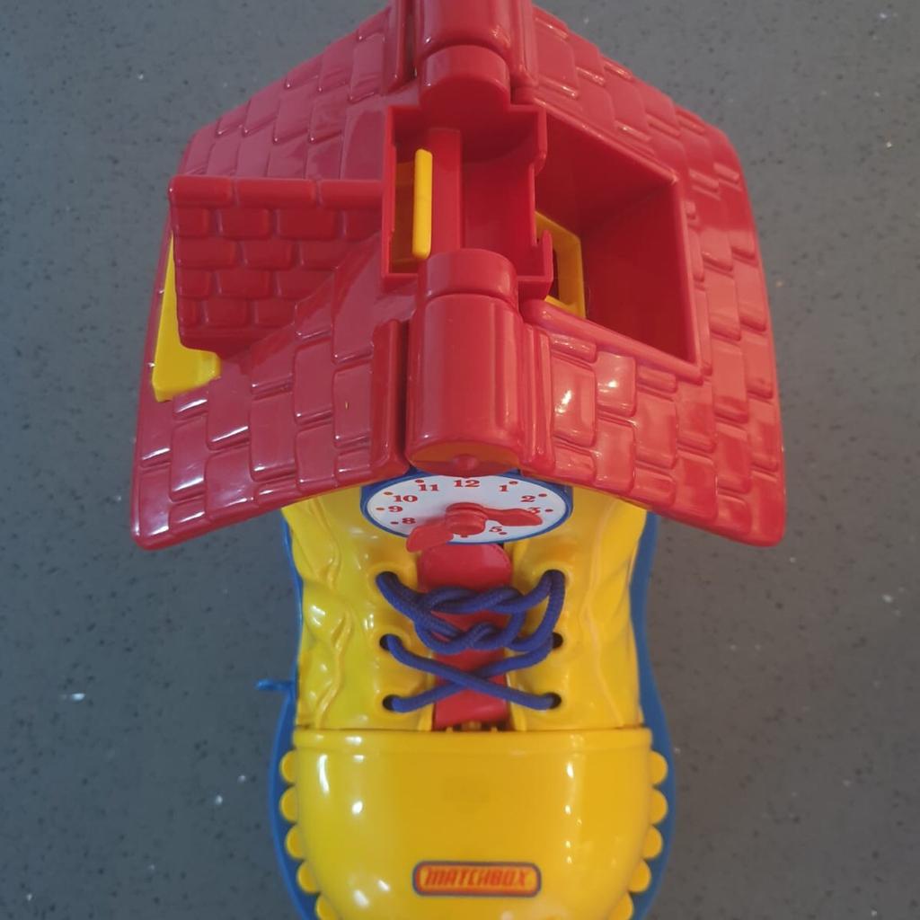 Matchbox Play boot/shoe house toy 1983 in M45 Hollins für 4,50 £ zum ...