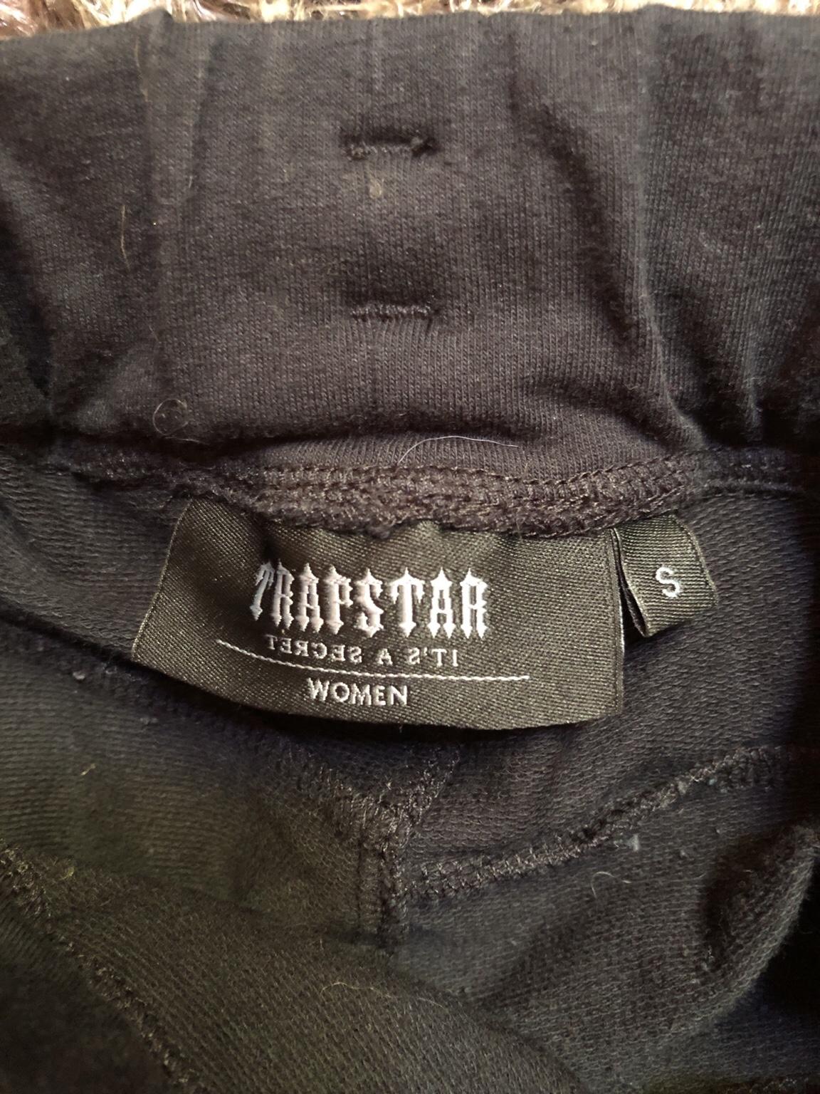 Trapstar set in SW3 London für £ 80,00 zum Verkauf | Shpock AT