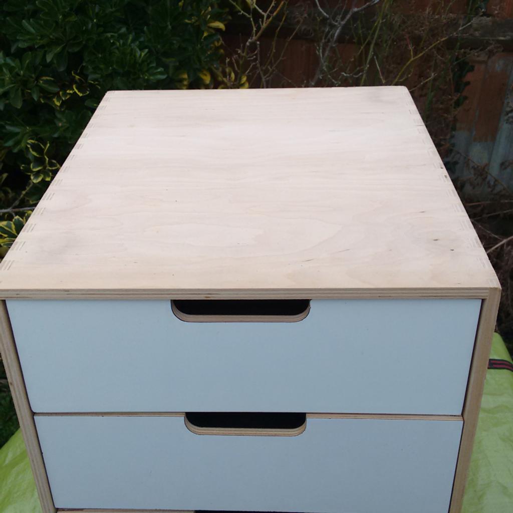 IKEA Sture 6 drawer unit in HA9 London Borough of Brent für £ 30,00 zum ...