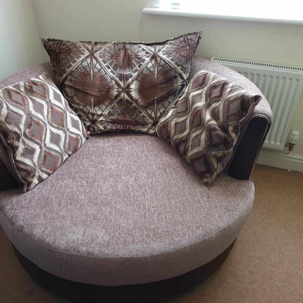 Cuddle chair in TF1 Leegomery für £ 49,00 zum Verkauf | Shpock AT