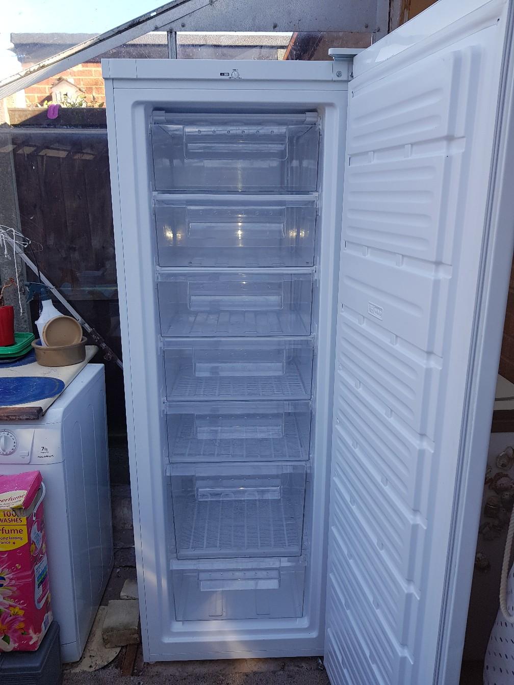 Tall freezer in WS10 Walsall für £ 60,00 zum Verkauf | Shpock AT