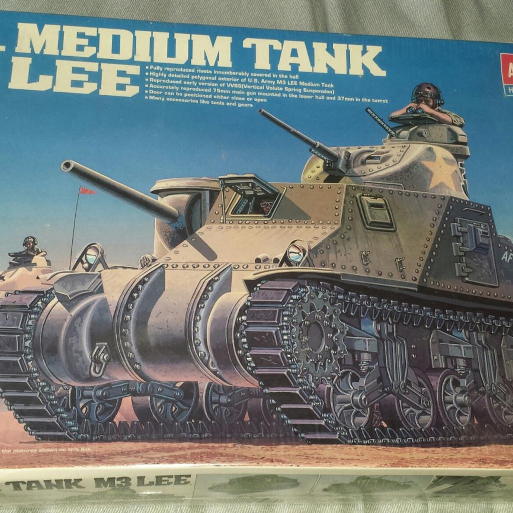New Academy 1/35th U.S M3 Lee Tank Model Kit in KT17 Royal Borough of ...