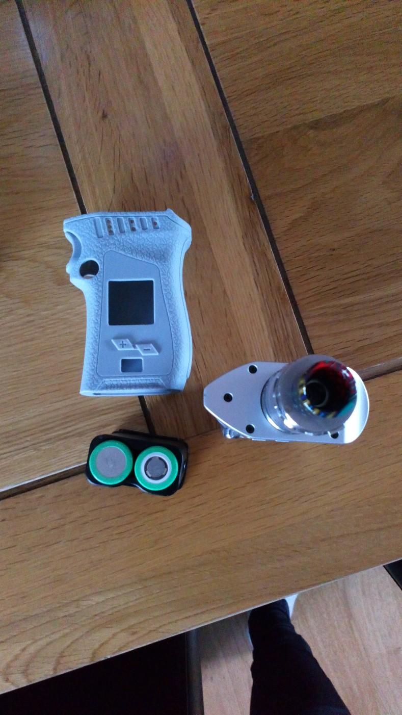 vape mod, v12 prince in RM12 London für 40,00 £ zum Verkauf | Shpock DE