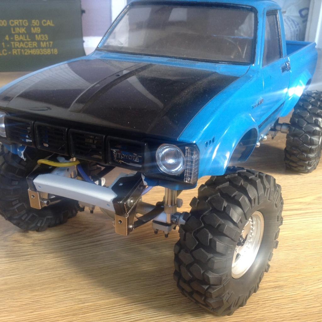 Tamiya Toyota hilux clone rc crawler in Dacorum für £ 135,00 zum ...