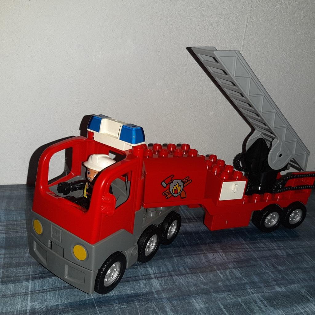 Lego Duplo Feuerwehr Leiterwagen Löschzug in 27624 Geestland für € 12 ...