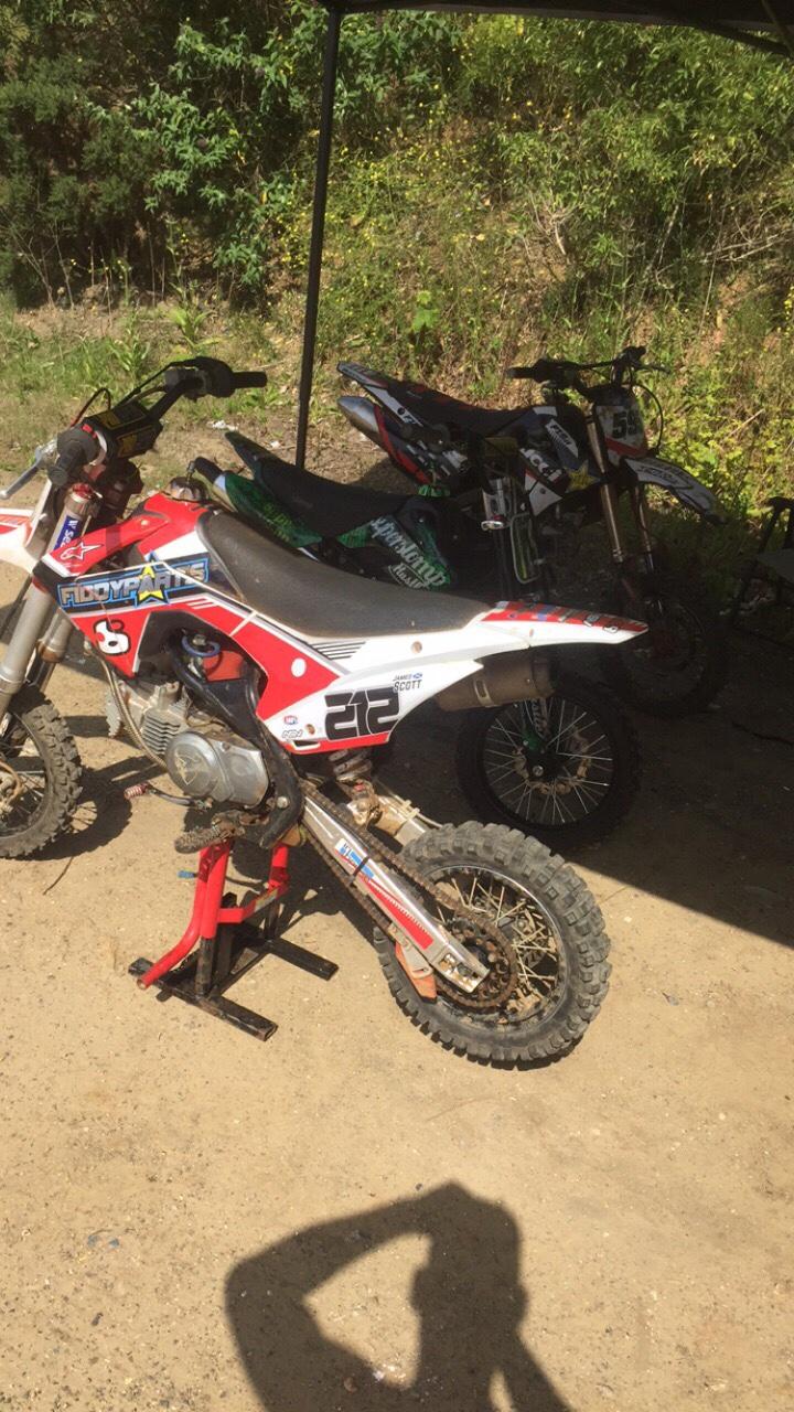 CW pit bike with 125cc super stomp engine in London Borough of ...