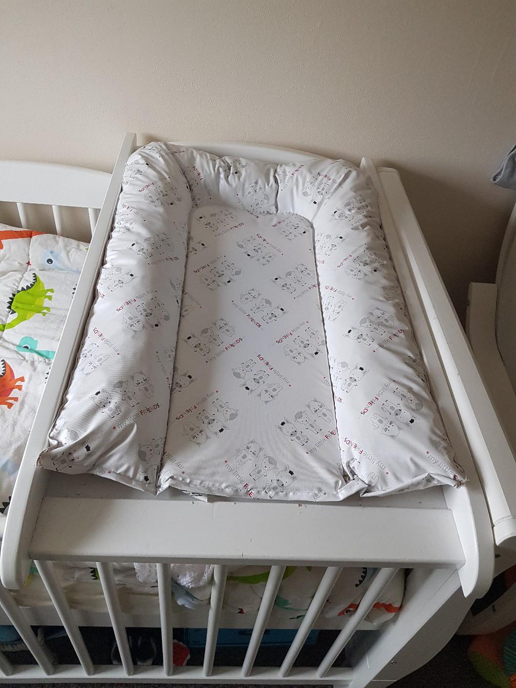 White Cot Top Changer + Change Mat in WS8 Walsall für 8,00 £ zum ...