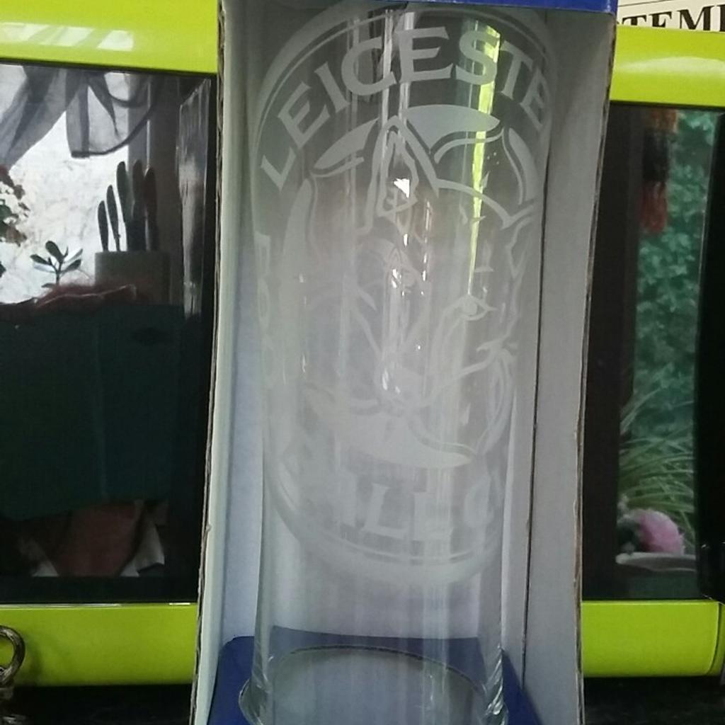 official LCFC tall glass. in LE9 Bosworth für 6,00 £ zum Verkauf ...