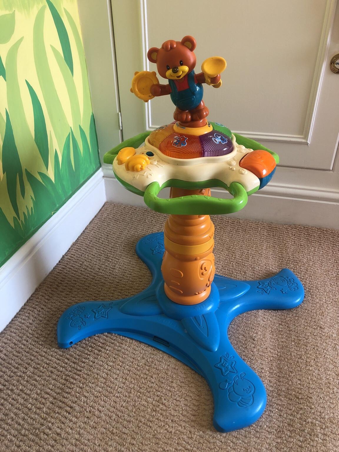 VTECH Sit to Stand DANCING Tower in SM4 London für gratis zum Verkauf ...