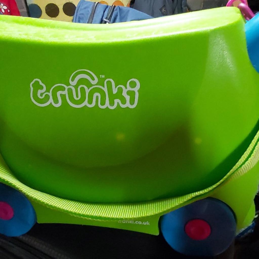 trunki in SK14 Tameside für £ 10,00 zum Verkauf | Shpock AT