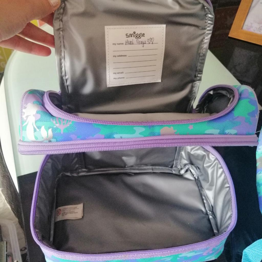 smiggle backpack with matching lunchbox in NN10 Northamptonshire für £ ...
