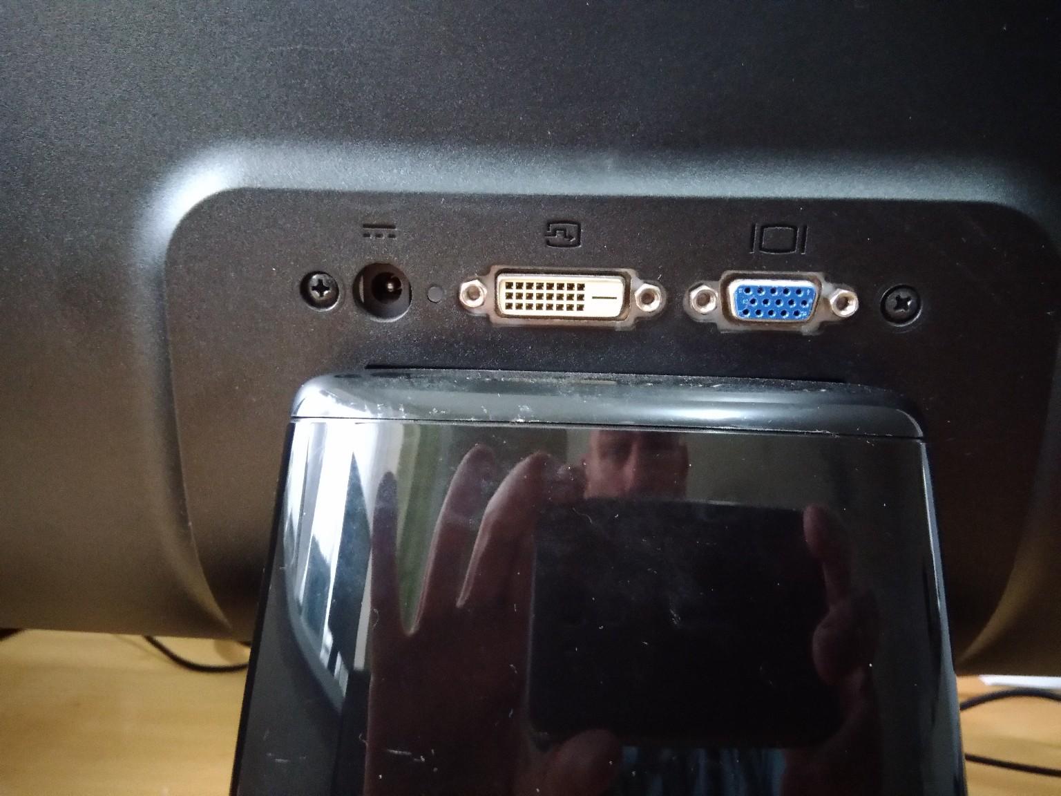 HP 2011X 20in LED-backlit LCD monitor Full HD in ST6 Tunstall for £65. ...