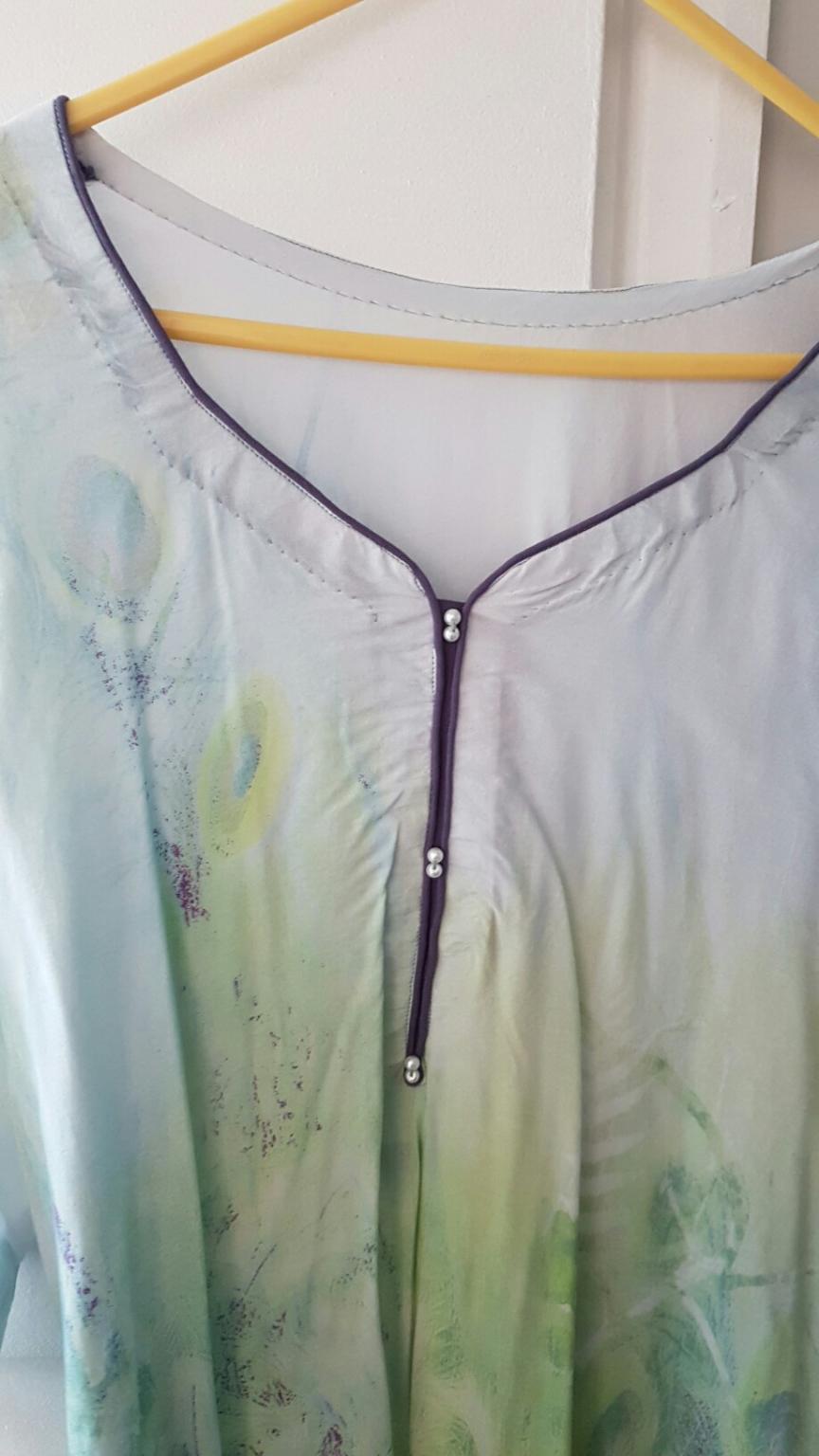 Beautiful indian punjabi Suit in UB2 London für 15,00 £ zum Verkauf ...