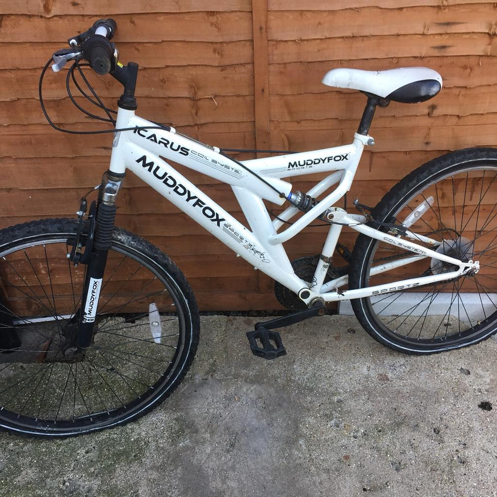 Muddyfox mountain bike in Harlow für £ 15,00 zum Verkauf | Shpock AT