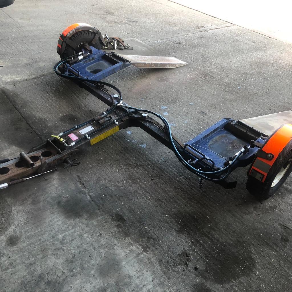 Professional tow dolly trailer folds & steer in DA1 Dartford für £ 1. ...