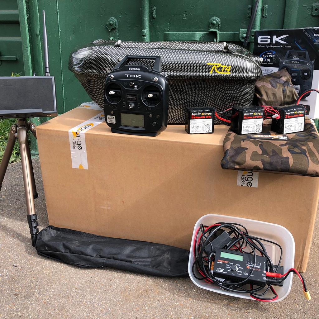 Carplounge rt4 bait boat & echo carp fishing in BH2 Bournemouth for £ ...